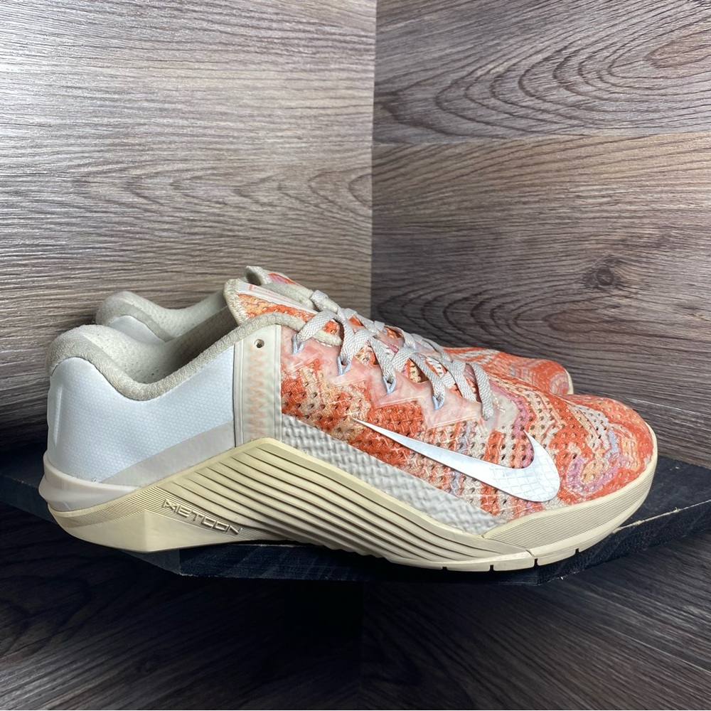 Nike Metcon 6 Desert Sand Crimson Orange White - Gem